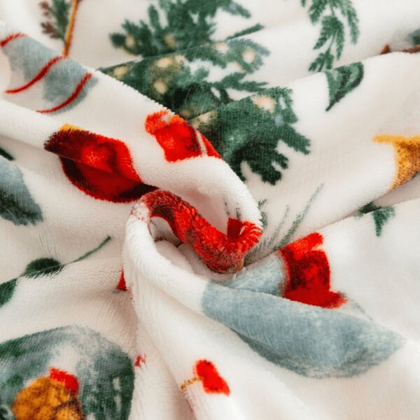 Komplet posteljnine mikropliš FESTIVE MAGIC bele barve + rjuha ...